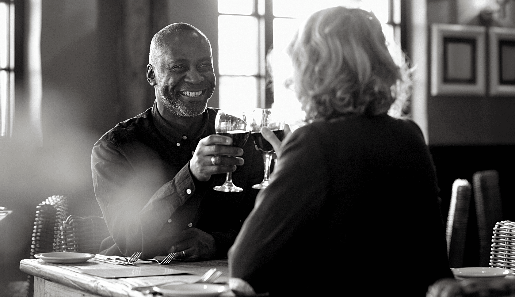 What to expect from dating in midlife - NOON